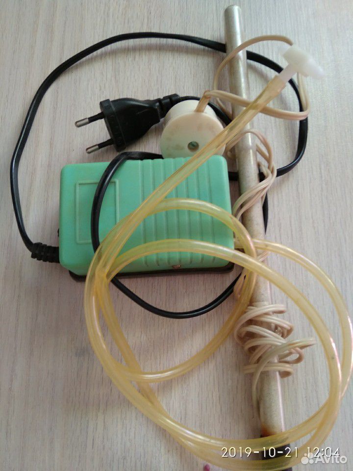 Компрессор и подогреватель для аквариума