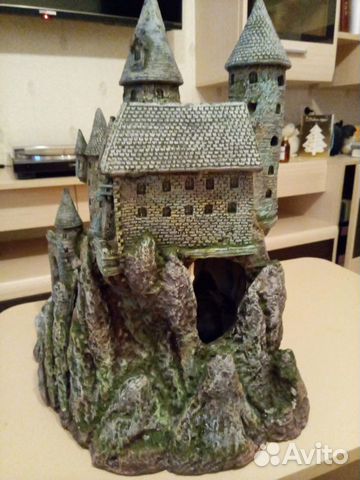 Большой замок (30*20*30) RRW10 для аквариума